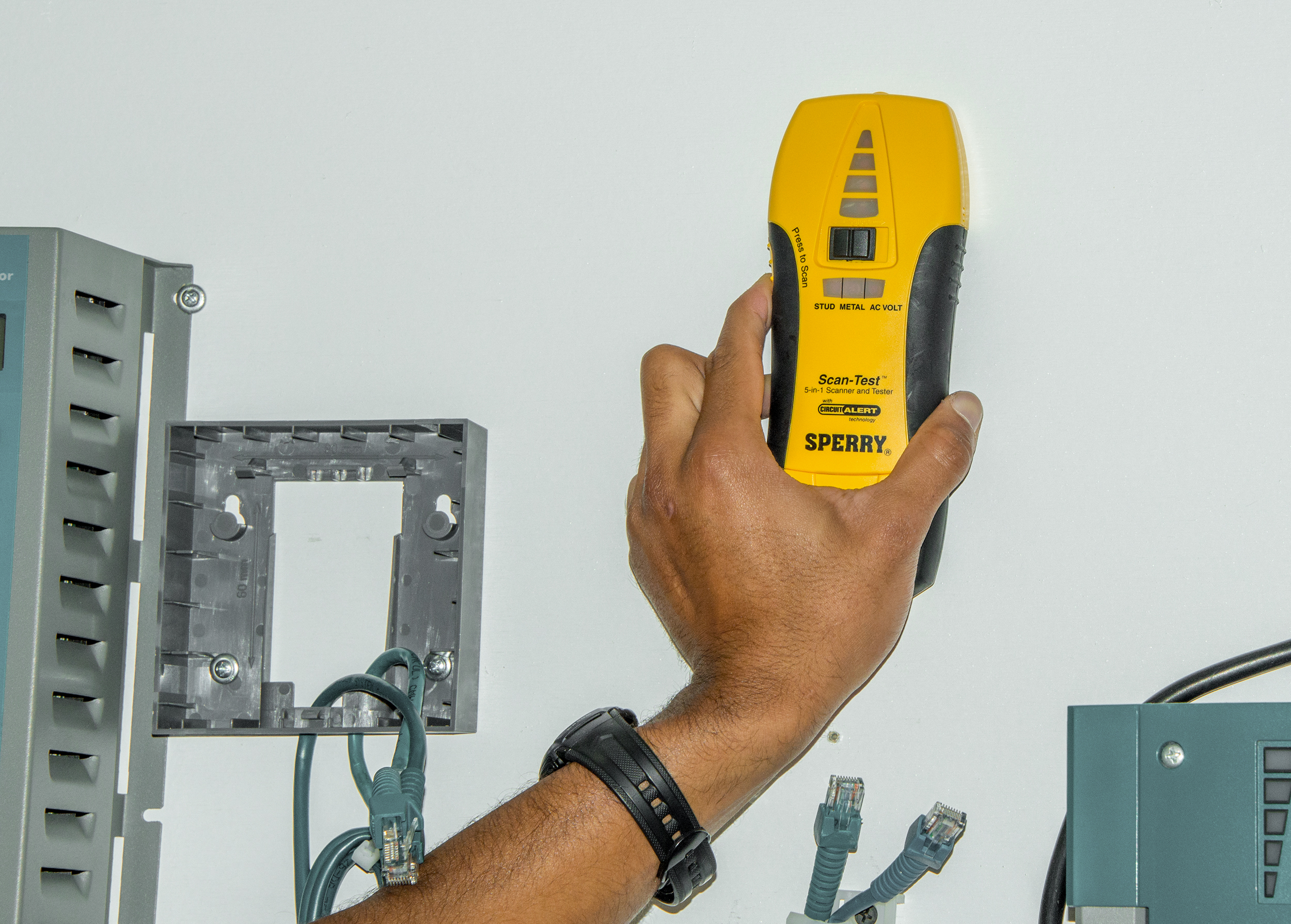 Scan-Test 5-in-1 Multi-Scanner.